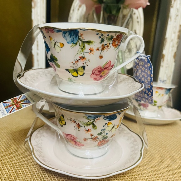 Bluebird Willow Co UK | Dining | 2 Shabby Chic Butterfly And Flowers ...